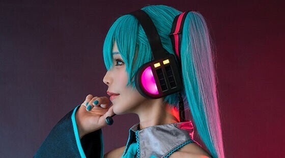 Shining! Hatsune Miku's headset is now available! | toysking.news